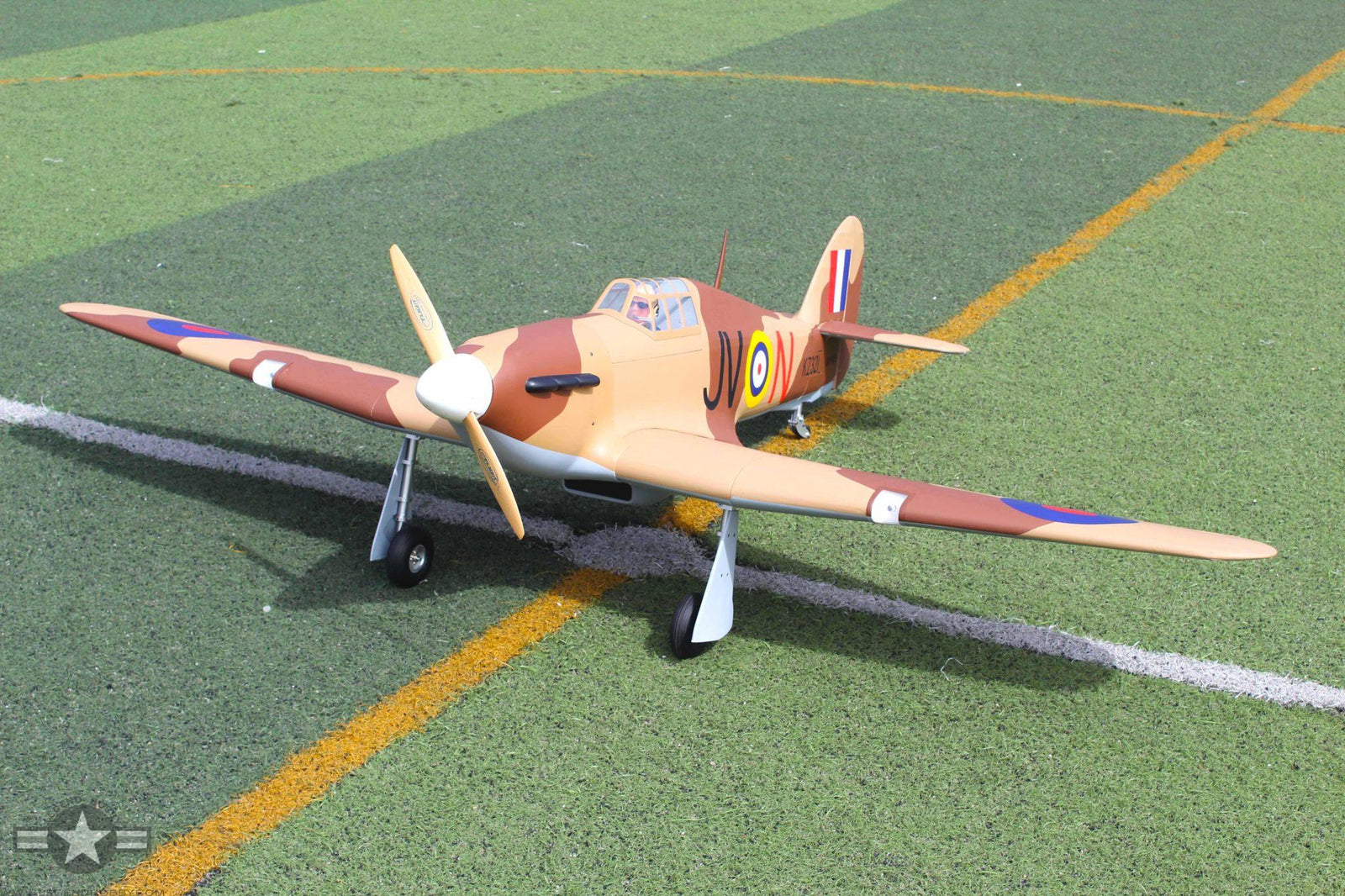 SEAGULL MODELS HAWKER HURRICANE 33CC BROWN/TAN CAMO - SEA 273N